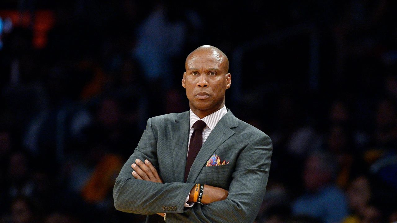 El exentrenador de los Lakers, Byron Scott, lanza verdad de Stephen ...